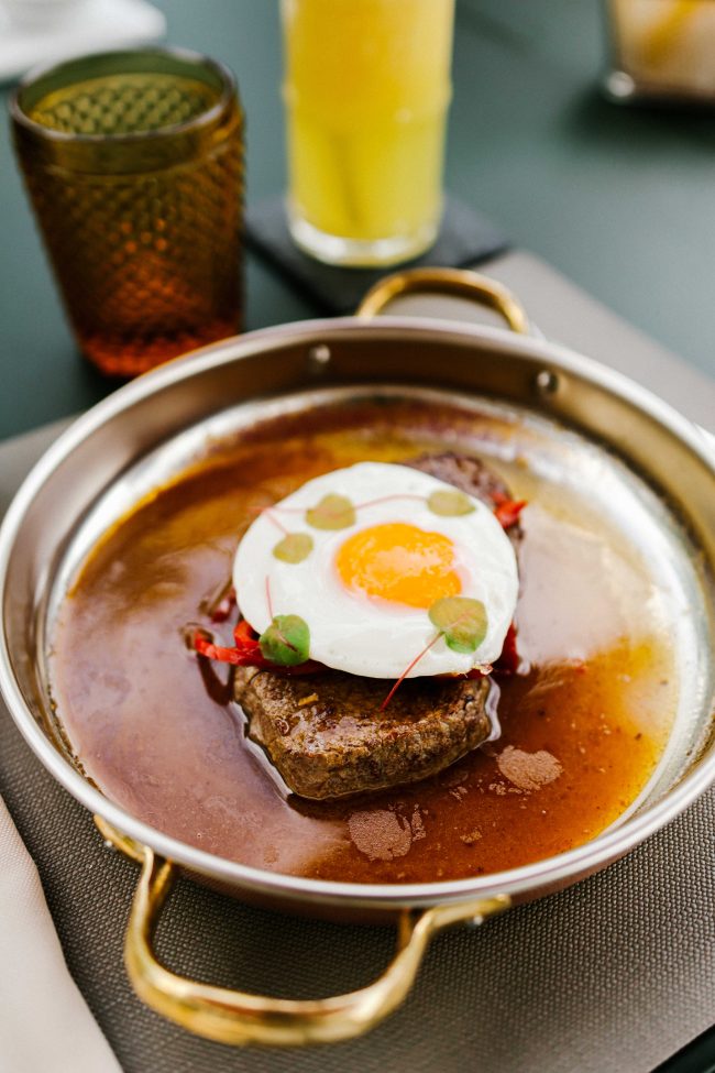 O verdadeiro bife regional dos Açores chega à capital - New Men